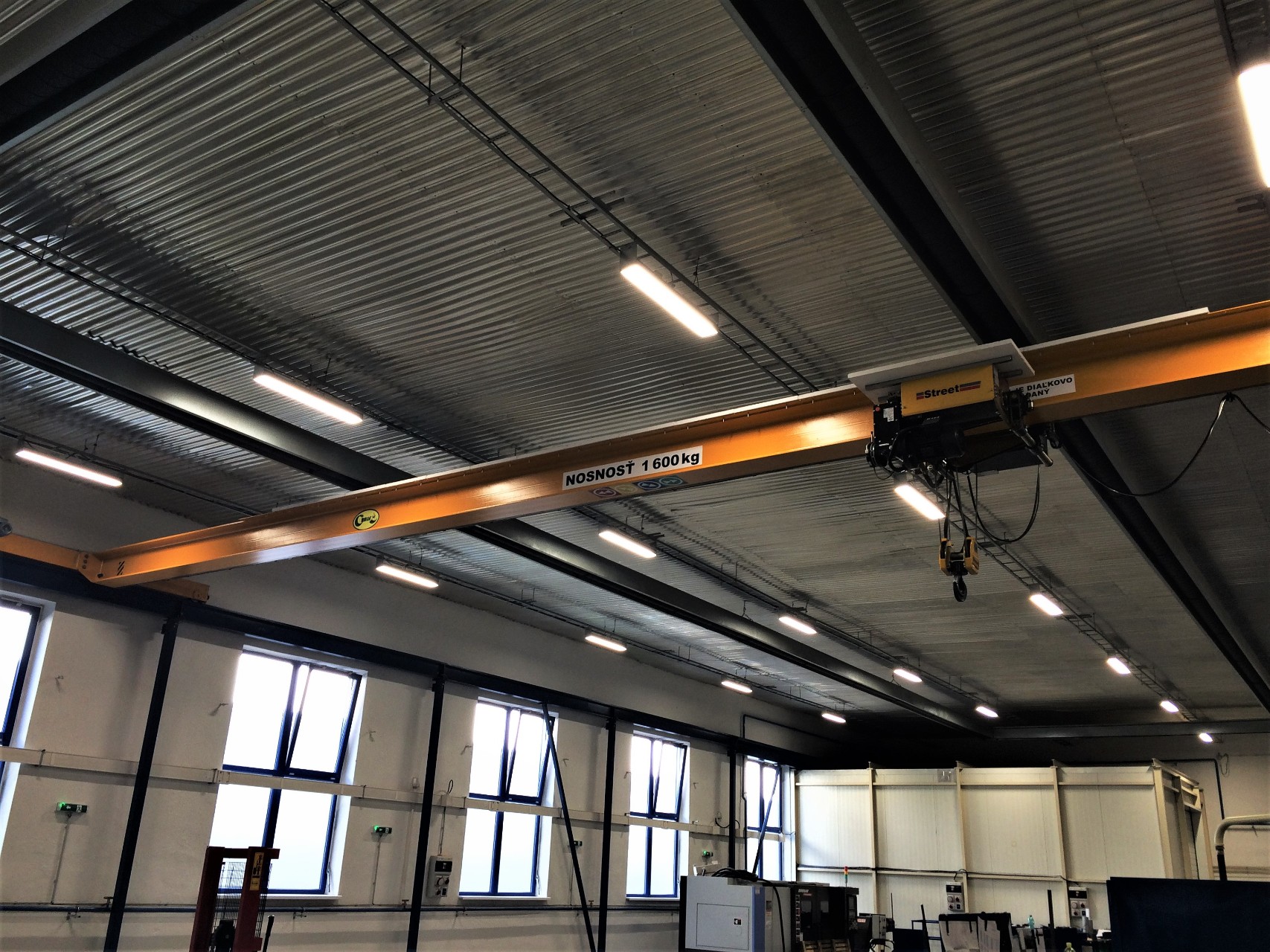 Mostový jeřáv jednonosníkový 1,6T + dráha | Zeriavy.Cralif.sk